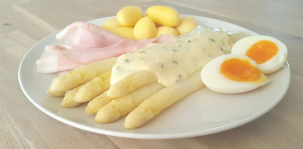 Asperges traditioneel - Aspergeboerderij Sandur
